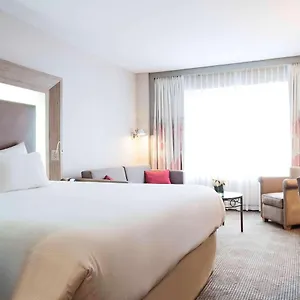 Novotel Montreal Center Expert Review: What To Expect From Your Stay in ...